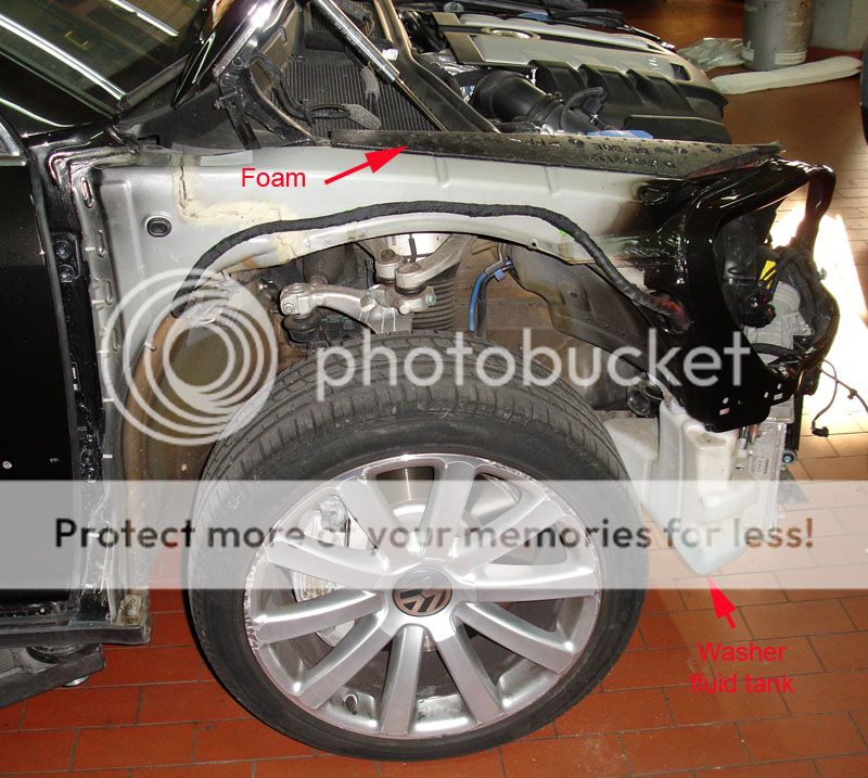 Some interesting photos of a dis-assembled Phaeton | VW Vortex ...